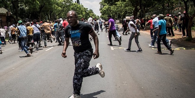 Kabila announces new government but protests continue