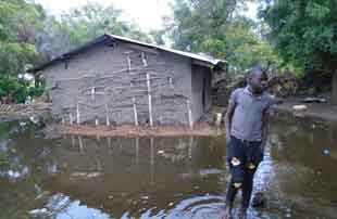 Butiaba sub-county disappearing under water, MPs warn gov't