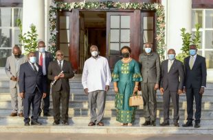 Museveni to reconstruct Obusinga palace, meets Mumbere