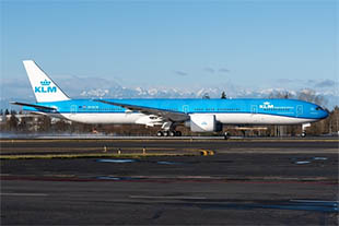 Norway's Torp Airport resumes operation after emergency landing
