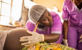 WHO calls for global expansion of midwifery models of care