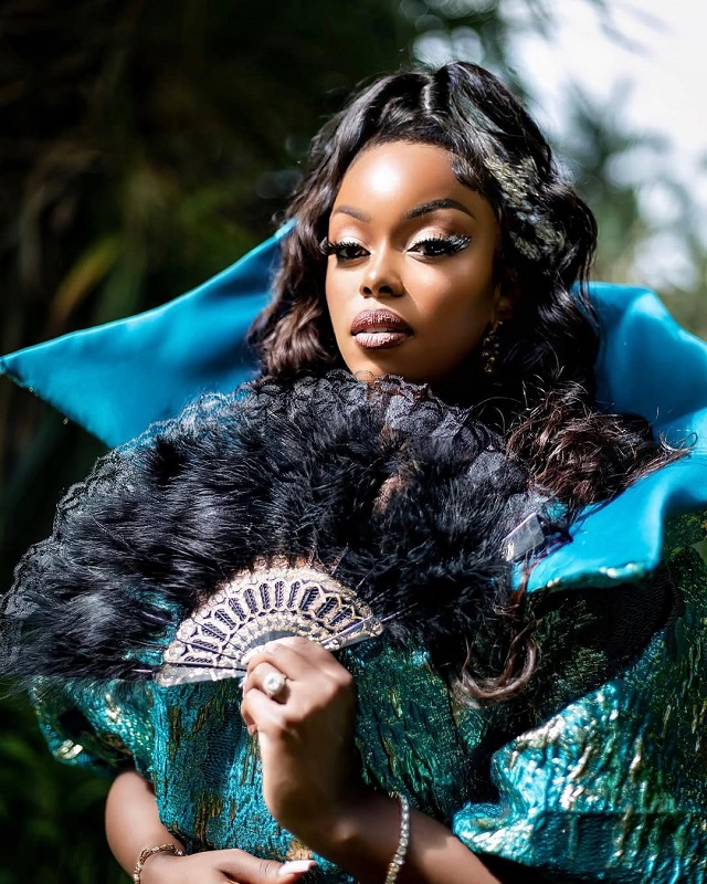 Tanqueray, Mami Deb & an Exclusive Viewing Party: Who’s in and Who’s ...